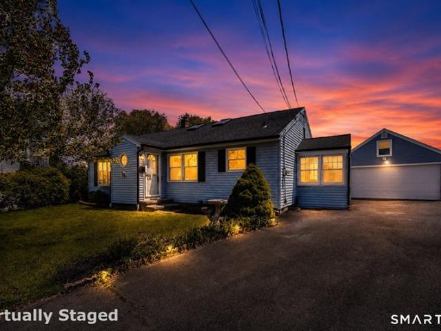 14 Catherine Ct, Milford, CT 06460
