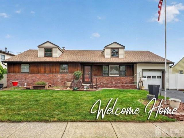 14 Chase Ave, Avenel, NJ 07001