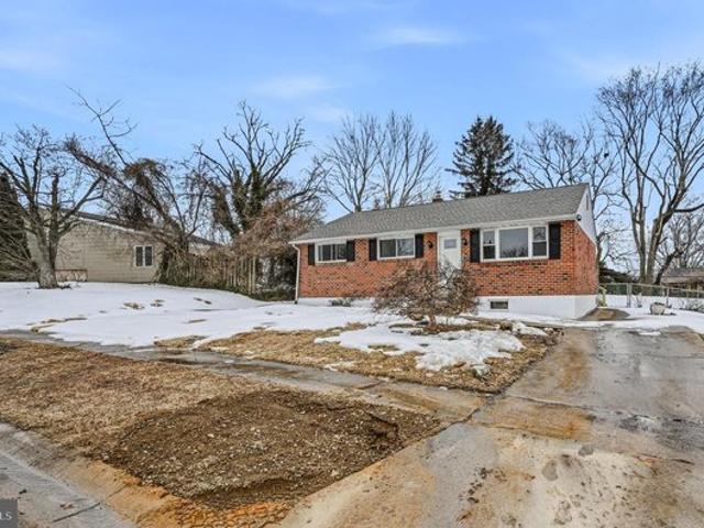 14 Cherry Rd, New Castle, DE 19720