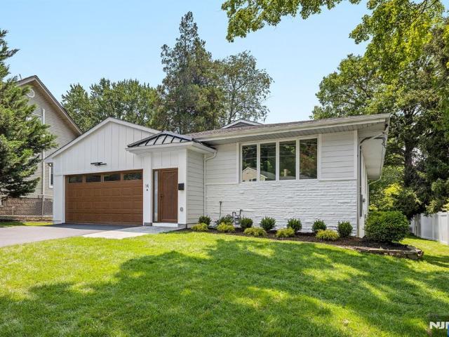 14 Chestnut Avenue