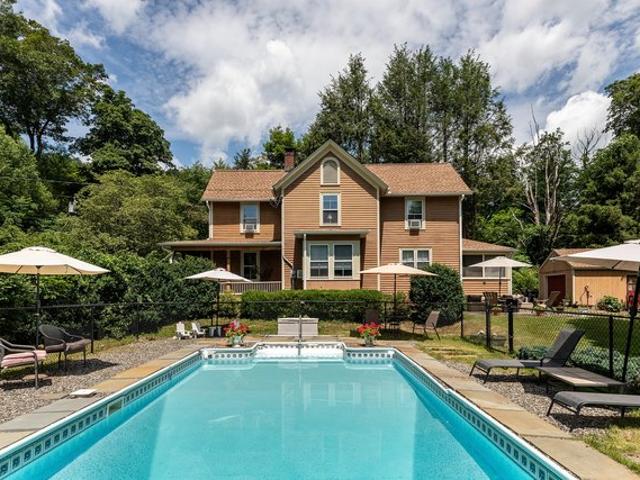 14 Cook St, Washington, CT 06794