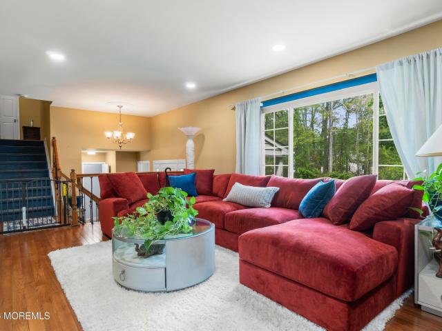 14 Cobblestone Court