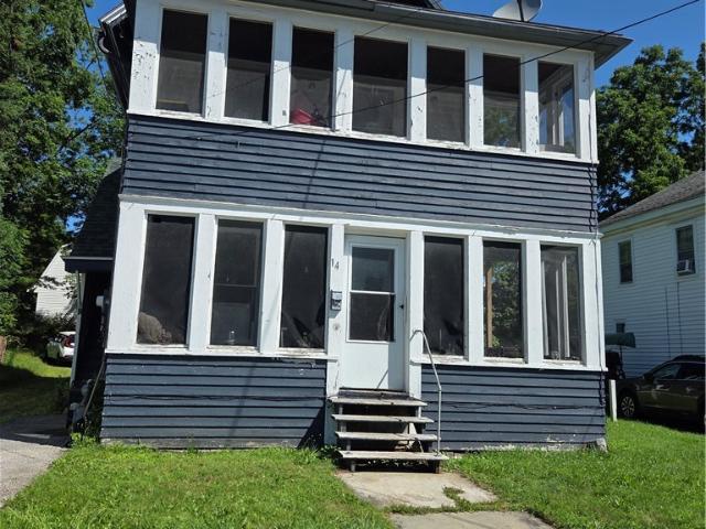 14 Columbia Street