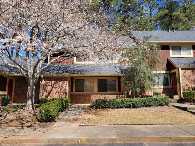 14 Country Pl Ct, Alpharetta, GA 30005