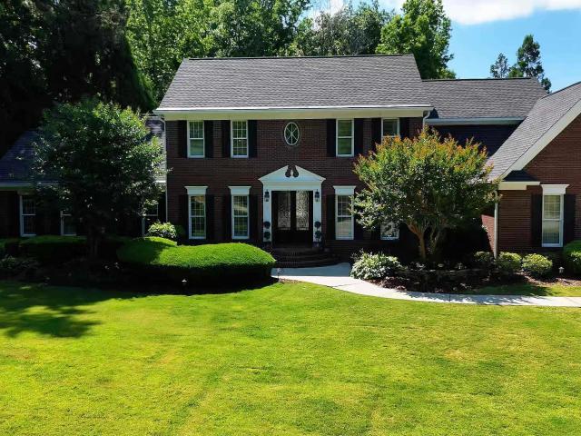 14 Country Squire Road