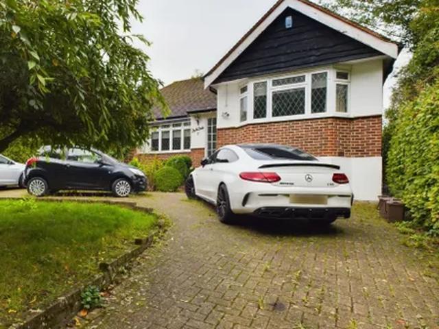 14 Covert Way, London, EN4 0LT, United Kingdom | 3 bed house for rent #166534739 | Rentberry