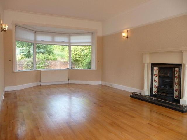 14 Cleaver Park, Malone Road, Belfast, BT9 5HX