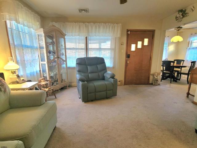 14 Cliveden Ave