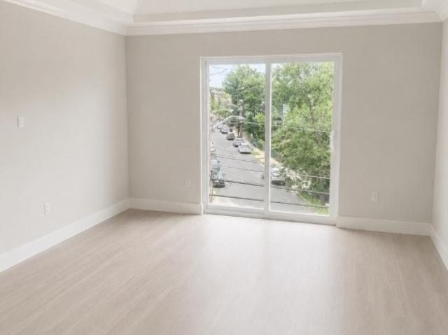14 Cliff St