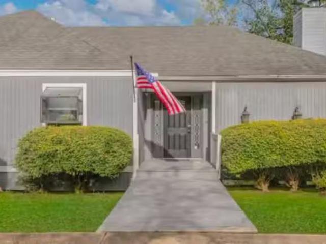 14 CREEK DR, MONTGOMERY, AL 36117