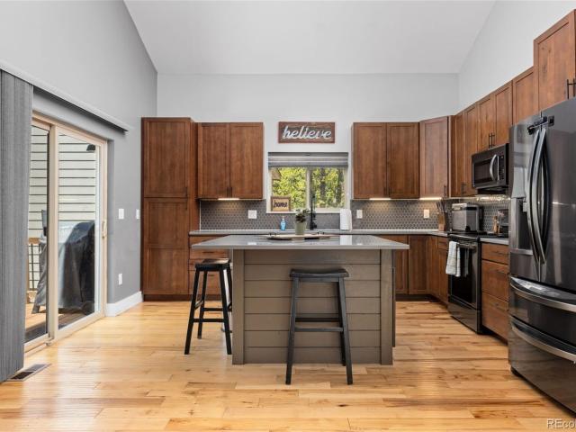 14 Deer Road