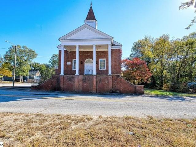 14 Deering St, Greenville, SC 29605