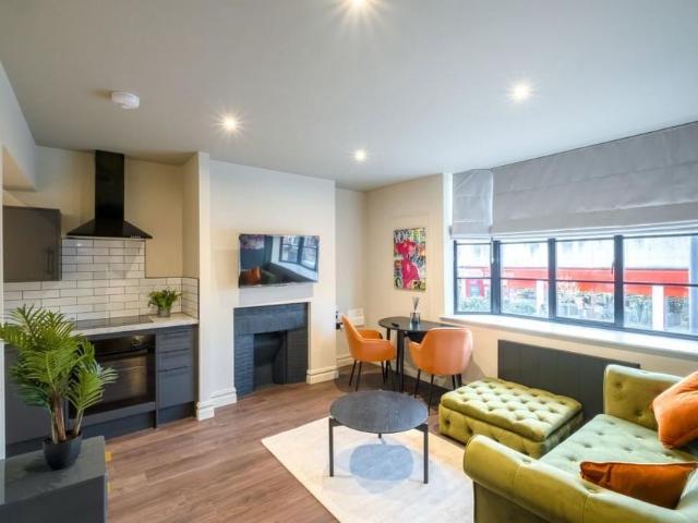 14 Devonshire Square, Loughborough, LE11 3DW