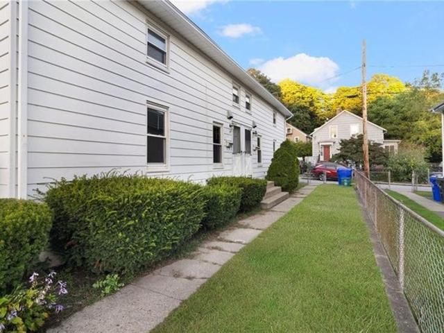 14 Douglas St, West Warwick, RI 02893