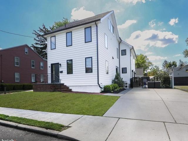 14 E Crystal Lake Ave, Haddon Township, NJ 08108