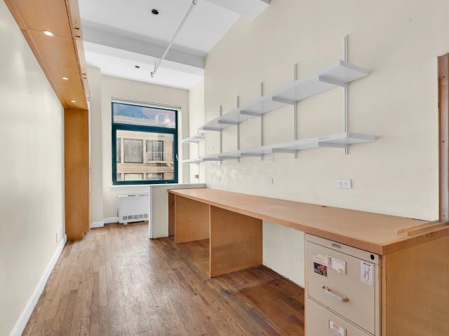 14 E 4TH Street 505