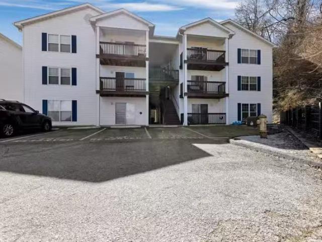 14 Eagle Rock Cove #307, Valley Park, MO 63088 MLS 25013433