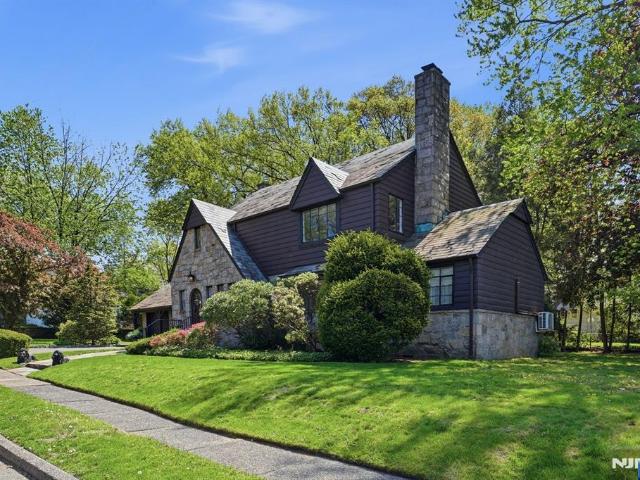 14 Elmwood Terrace