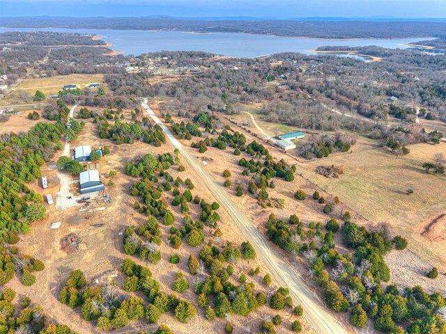 14 Emberlyn Ln, Eufaula, OK 74432