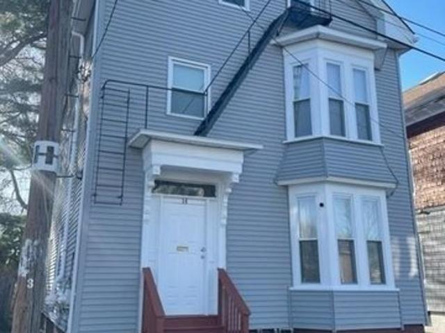 14 Esten St, Providence, RI 02908