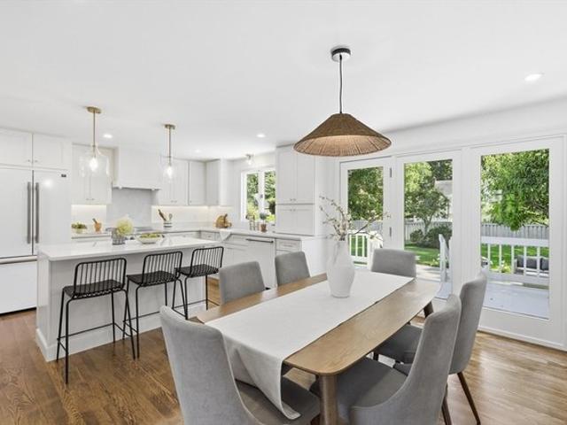 14 Eugene Rd, Burlington, MA 01803