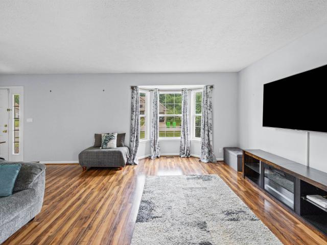 14 Fairfieldview Court
