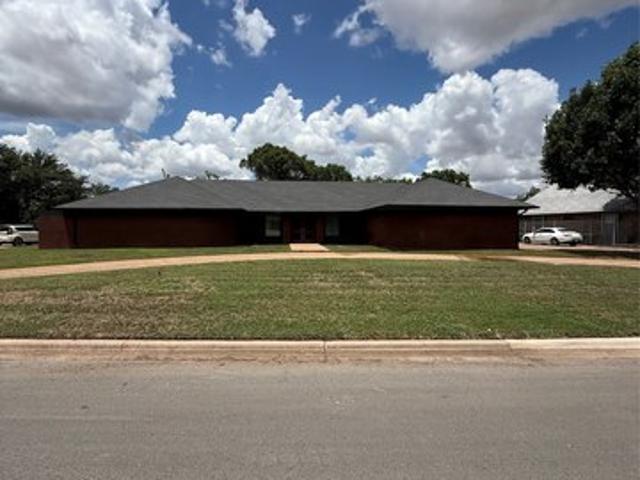 14 Fairway Oaks Blvd, Abilene, TX 79606