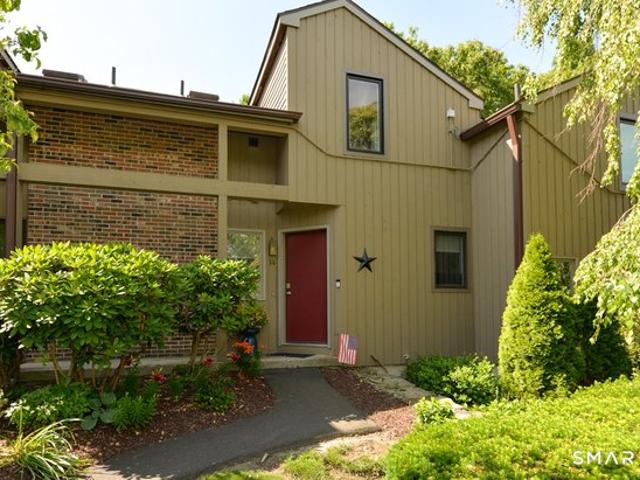 14 Far View Cmns Unit 14, Southbury, CT 06488