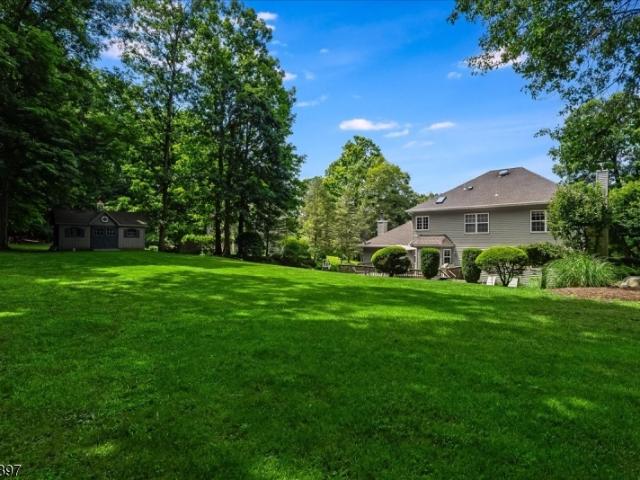 14 Fieldstone Trl