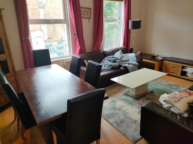 14 Fitzroy Avenue, Belfast, BT7 1HW