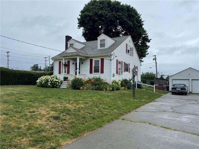14 Forest Avenue