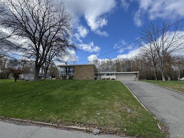 14 Fourth St, Woodridge, NY 12789