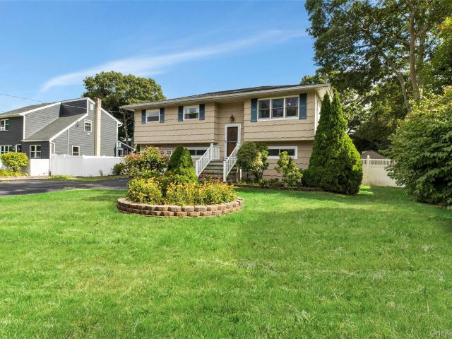 14 Floradora Drive