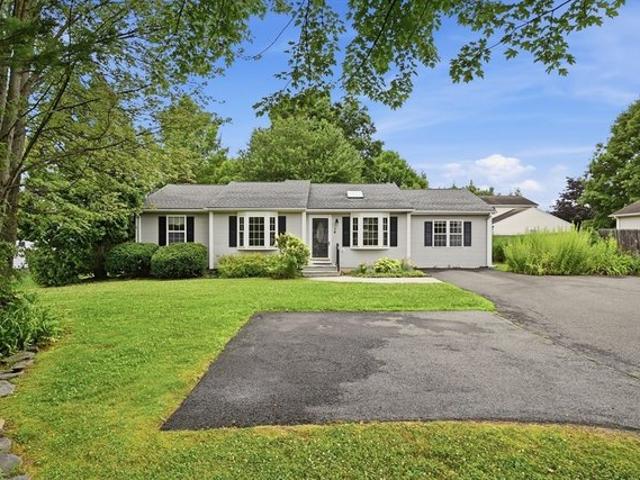 14 Florence Rd, Easthampton, MA 01027