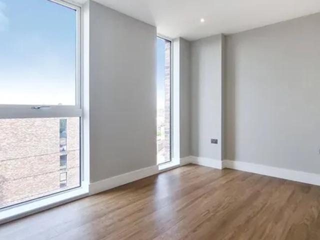 14 Greyhound Parade, London, SW17 0GX, United Kingdom | 3 bed apartment for rent #138312053 | Rentberry