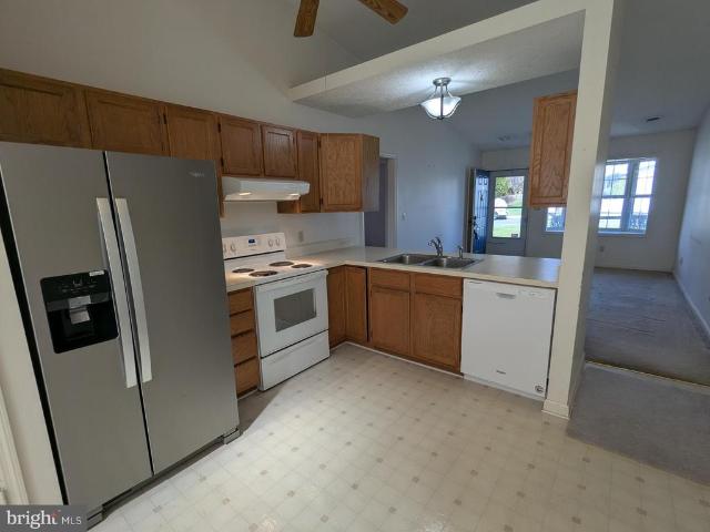 14 Greenspring Drive