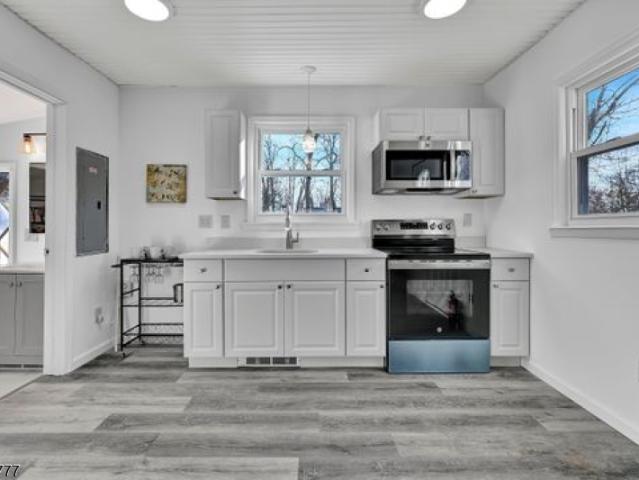 14 Harvey Rd