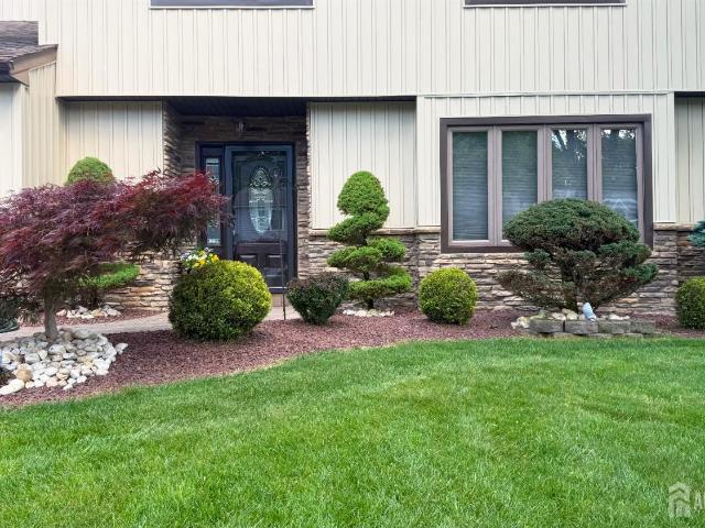 14 Heathrow Lane