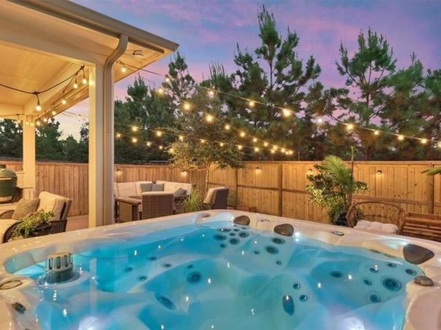 14 Heirloom Garden Pl, Magnolia, TX 77354