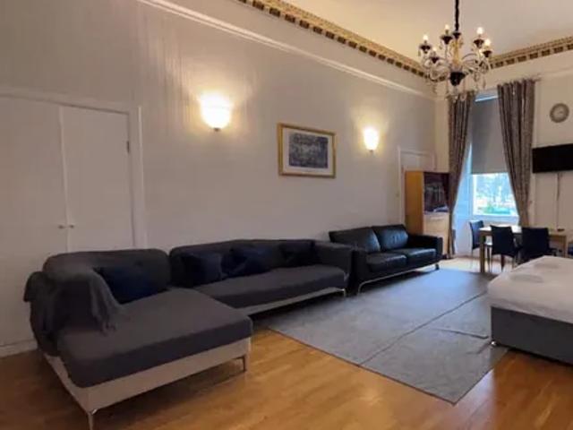 14 Hermitage Place | Studio house for rent #96200487 | Rentberry