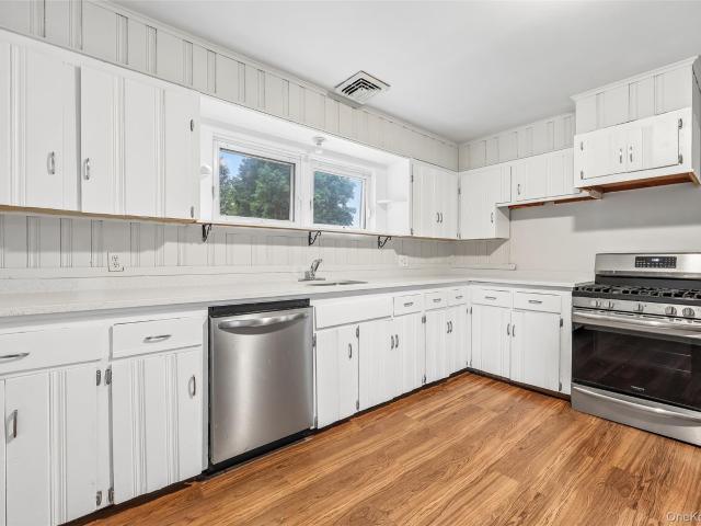 14 Highview Avenue