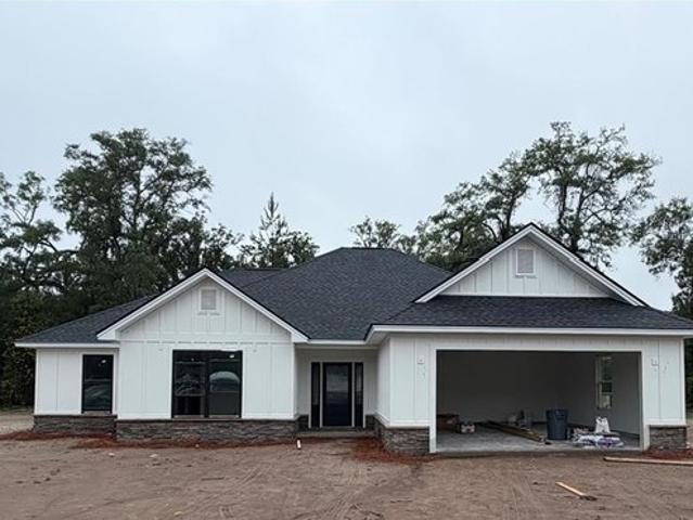 14 Holly Ct, Brunswick, GA 31525