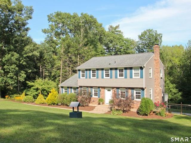 14 Horseshoe Dr, East Granby, CT 06026