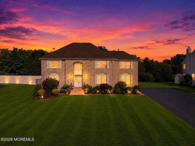 14 Jamesworthy Ct, Marlboro, NJ 07746