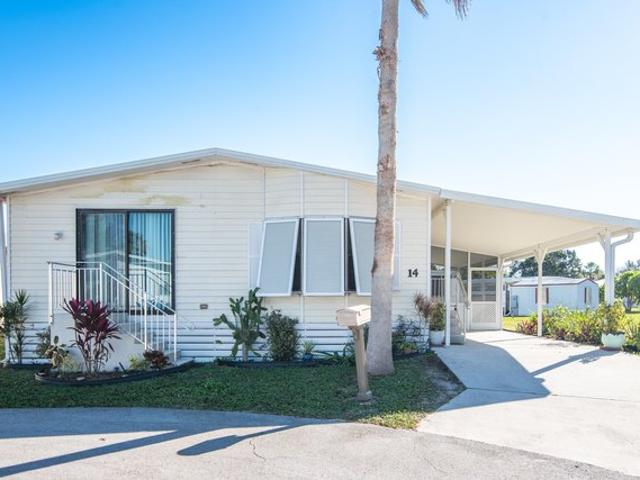 14 Jacaranda Ln, Port Saint Lucie, FL 34952