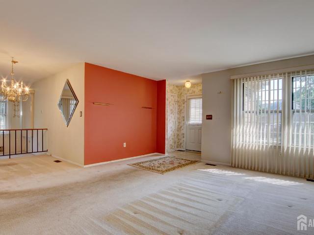 14 John Adams Court A