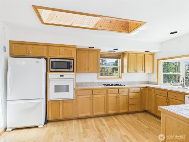 14 Julian Bay Road