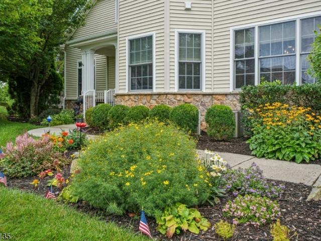14 Kestrel Court