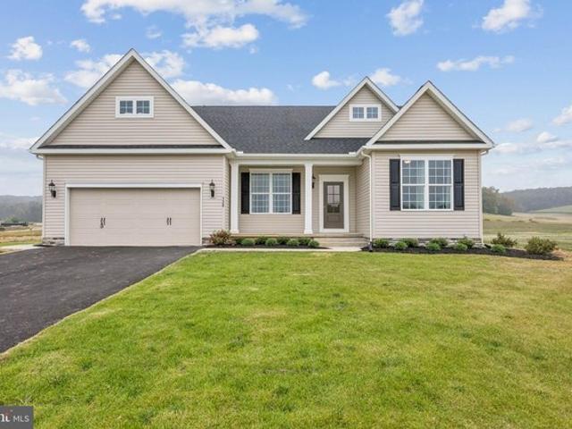 14 Kinzers Ct Unit 64, Hanover, PA 17331