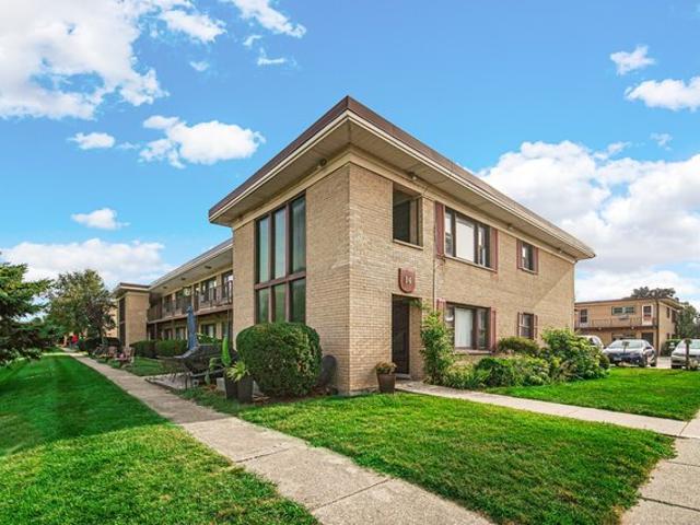 14 King Arthur Ct Apt 13, Northlake, IL 60164